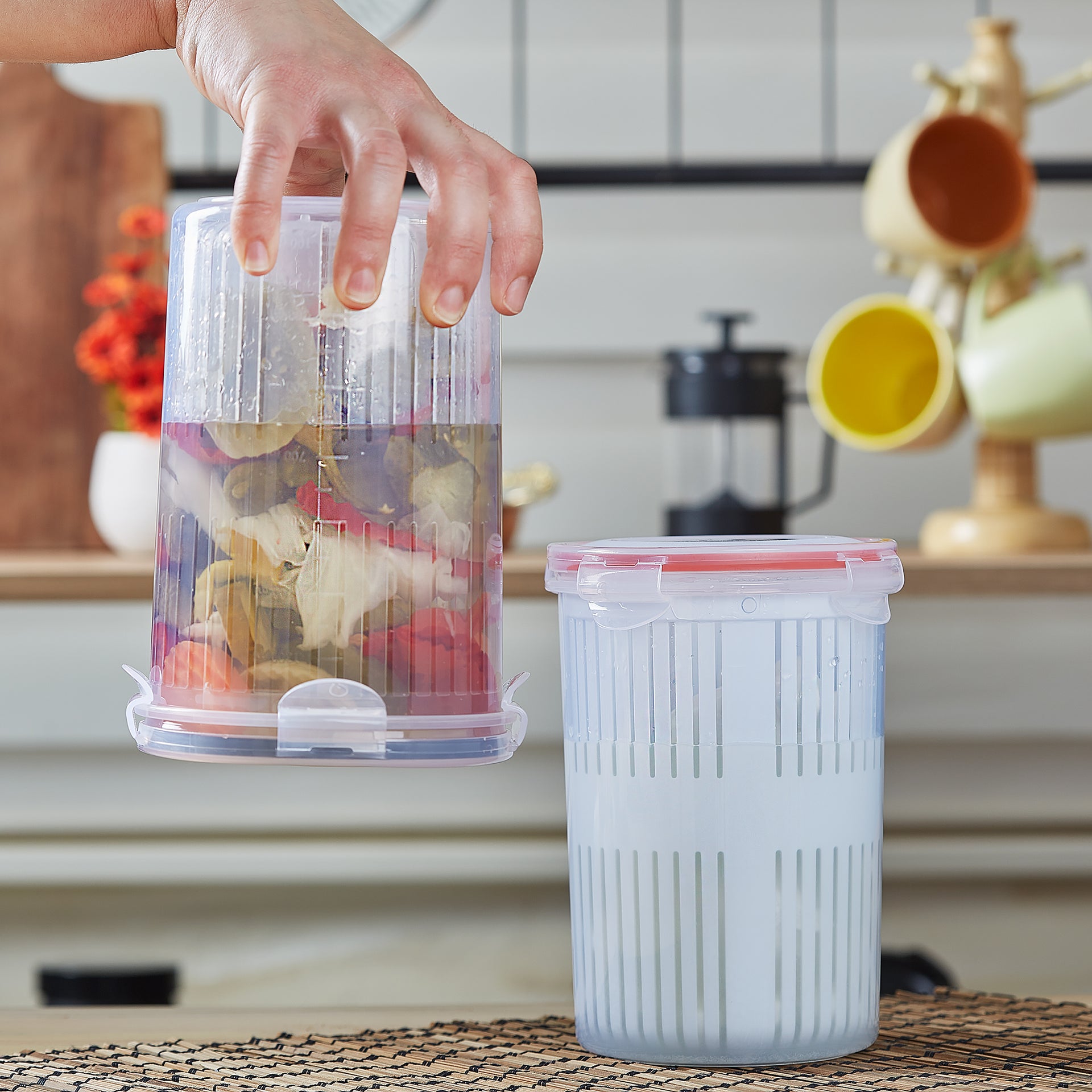 home pickle container with strainer