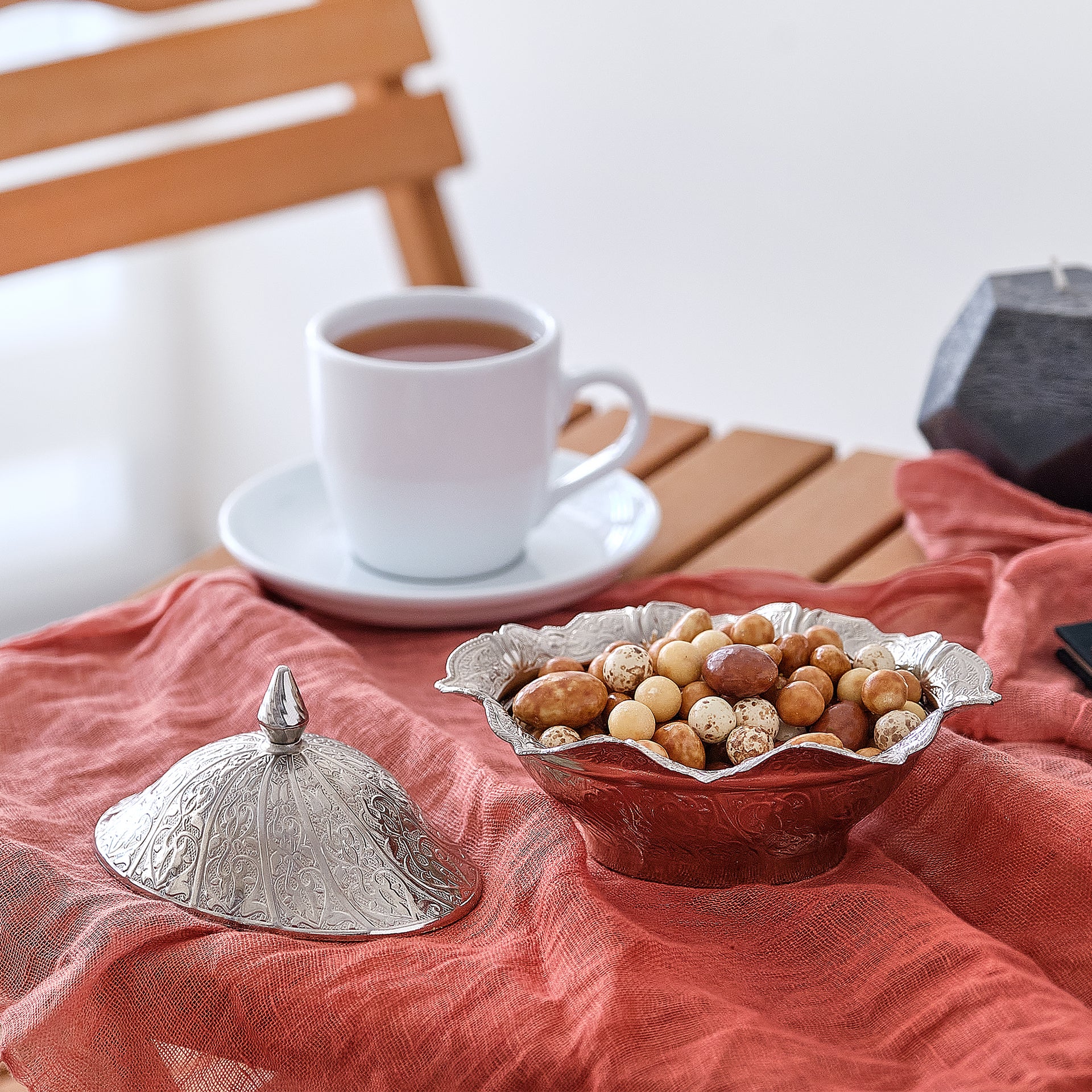 container with cute lid ottoman design serving dish food grade metallic ...